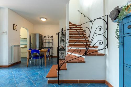 Villa With Private Garden A Stone's Throw From The Sea - Porto Recanati