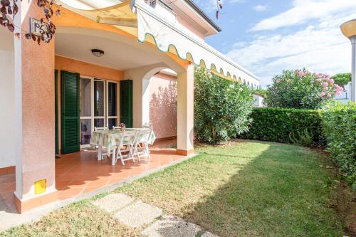Large Villa With Private Garden Near The Sea - Porto Recanati