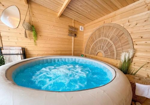 Escale Cosy Jacuzzi & Terrasse - Pontoise