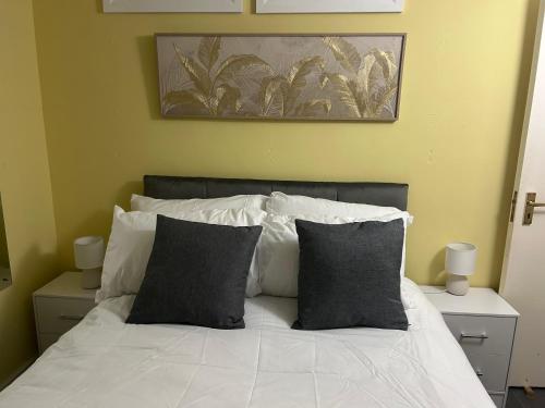 7 The Diamond - Ballycastle