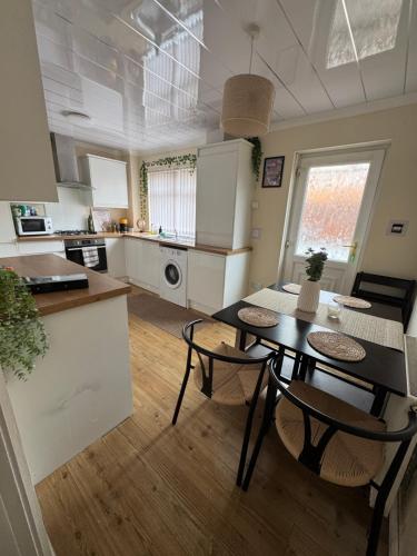 Cosy Glasgow Barrowlands Stay-spacious & Free Parking - Glasgow Queen Street Station