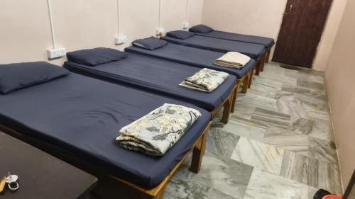 5 Star Yatri Vishram Non-ac Dormitory - Jabalpur