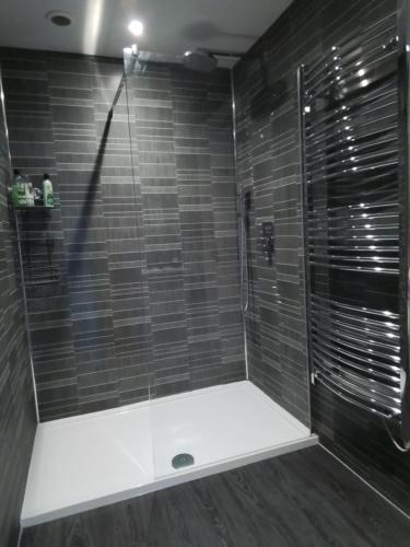 Large Double Room With Spacious Ensuite - Emsworth