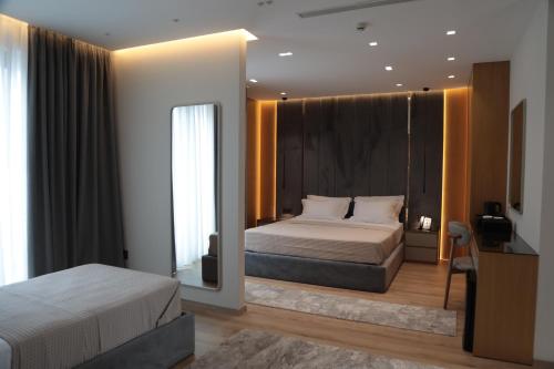 Vila-l Hotel - Tirana
