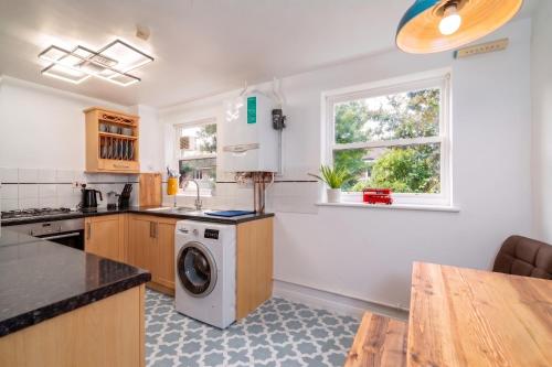 Kings Cross 4br House - Garden & Free Parking - Londres