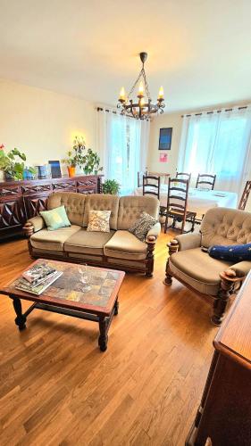 Maison Familiale Pleine De Charme A Aurillac - Aurillac