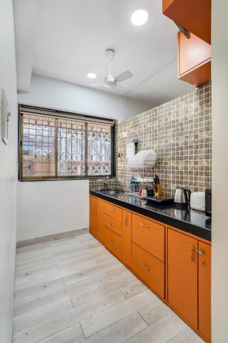 Nino 1bhk In Bandra W By Square One Stays - Mumbai