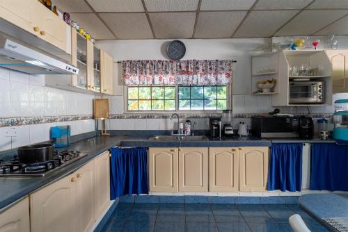 Casa Linbergh - Entire Private House - 9 Guests - Panama City