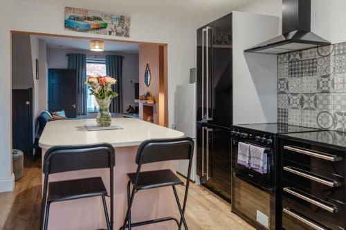 Charming Victorian Terrace Near City With Free Parking - York, UK