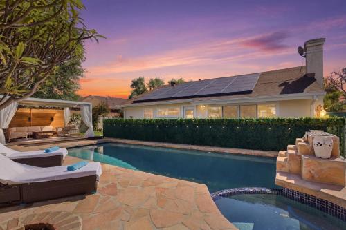 Best Location New Luxury Retreat With Pool And Beautiful Lit Backyard - Los Angeles