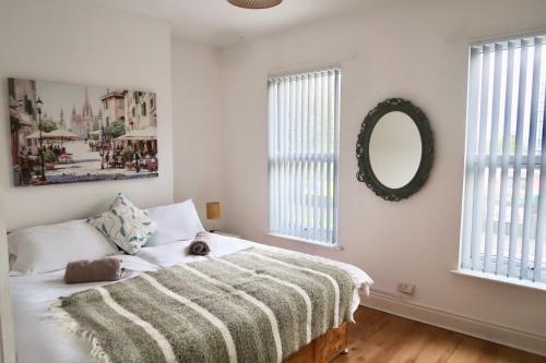 Stylish 3br Escape Free Parking & Garden - Near Stadiums & City Centre - Liverpool