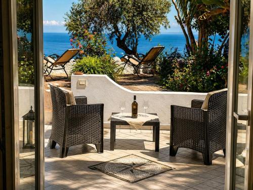 Barracuda Suite Sea View & Dinner Experience - Ischia