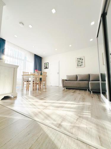 Bright-3 Apartman Priamo V Centre Michaloviec - Michalovce