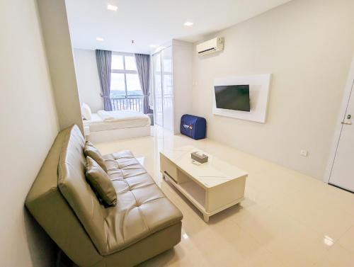 Lovina Spacious Double Studio At Formosa Nagoya - Batam