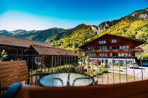 Alpina Three - Charming Apartment Prime Location - Brienz