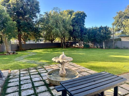 Entire Home For 6 Guests With Braai Area And Jacuzzi - Rustenburg