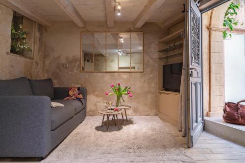 Le Discret - Un Voyage En Provence - Aix-en-Provence
