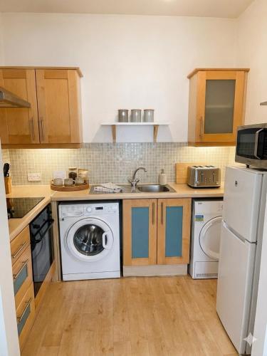 Square Apartments Near City Centre - Dublin