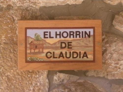 El Horrín De Claudia, Accommodation, Ponga | Latest 2024 Rates | J2Ski