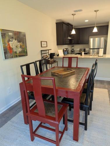 Beautiful, Spacious 3 Br 2 And A Half Bath Townhome - Little Talbot, Jacksonville