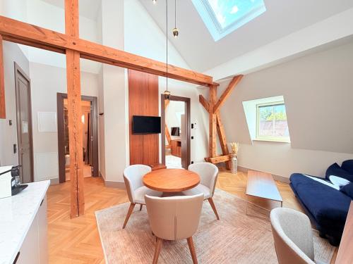 Amaroo - Boarding & Serviced Apartments "Regia" - Brandenburg