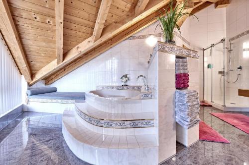 Wally Luxus Lodge Im Ferienhaus Magdalena - Mittenwald