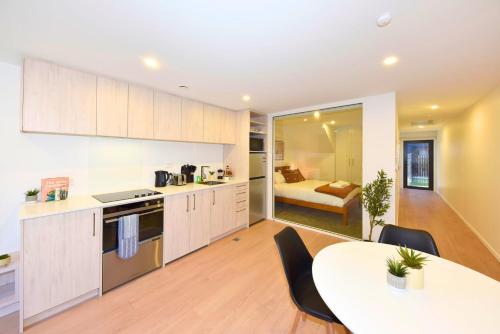 Easy City Living Near Christchurch Cbd - Christchurch