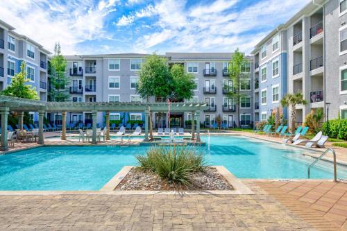 Brighthaven Frisco Retreat With Pool & Ev Parking - Frisco, TX