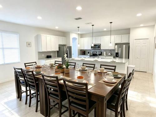 Spacious Private Double Room In Luxury Villa - Near Disney- Shared Bath - Davenport, FL