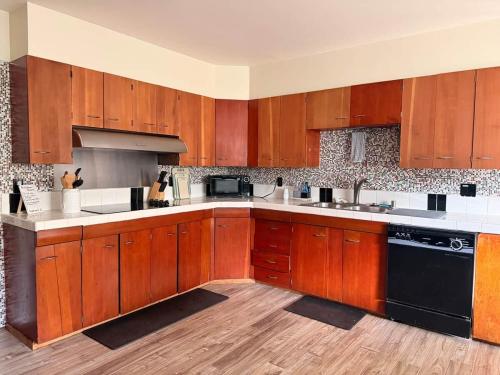 Beautiful Coast Home 3 Minutes From Beach! - Bodega Bay, CA
