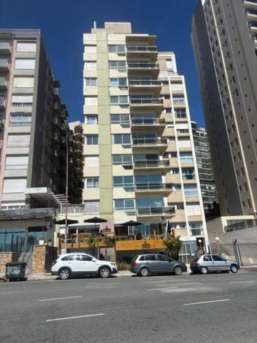 Departamento De 5 Ambientes Sobre El Mar - マル・デル・プラタ