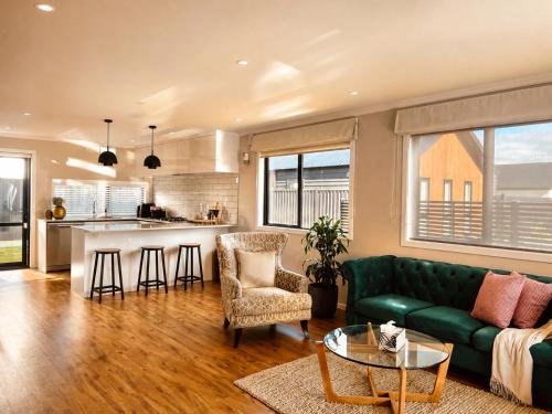 Premium Cozy Retreat Near Brewtown & Racecourse - Upper Hutt
