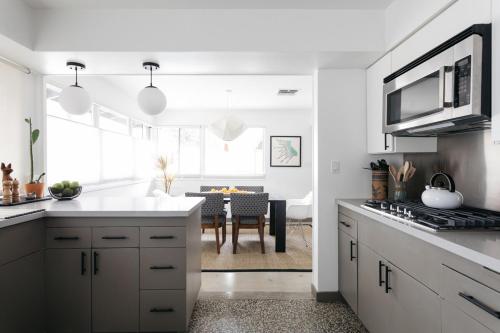 Chic Mid Century Modern Retreat South Pasadena - Whittier, CA