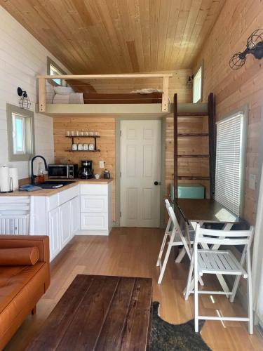Cozy Retreat: Glamping Getaway In A Tiny House Near The Grand Canyon, Az - Grand Canyon National Park