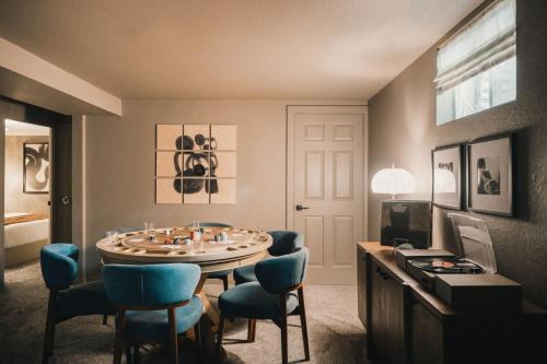 Luxury Japandi Retreat L Hot Tub L Game Room L Fire Pit L 15min To Denver And Boulder - Thornton, CO