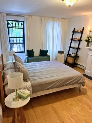 Brooklyn - Bed-stuy - Spacious Room In Private 2br Apartment - Brooklyn, NY