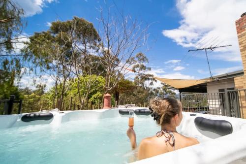 4 Bedroom Fun House - Spa, Sauna, Fire Pits & More - Healesville