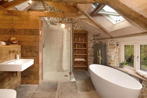 Idyllic Country House & Organic Swim Pond - Branscombe