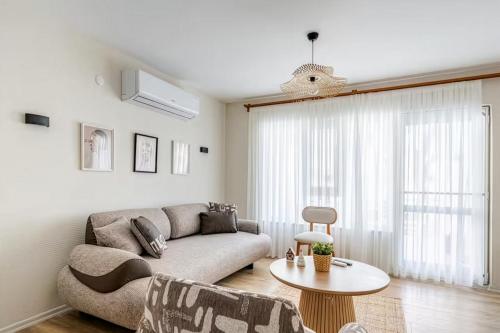 Gunes Villa Bahce Katı - Lara Beach