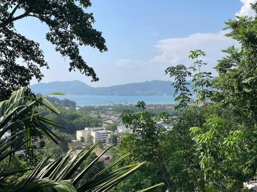 Lovely 2-bedroom House With Patong Sea View - Patong