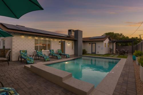 Pristine Sunset- In Old Town - Private Pool - Bbq - Scottsdale