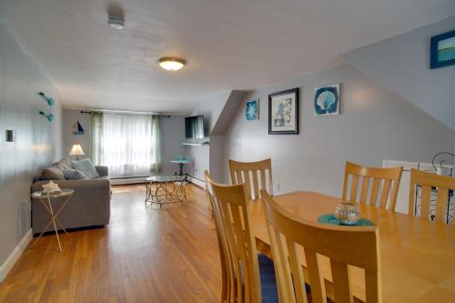 Coastal Charm In Yarmouth: Walkable + Convenient - Cape Cod Inflatable Park, West Yarmouth