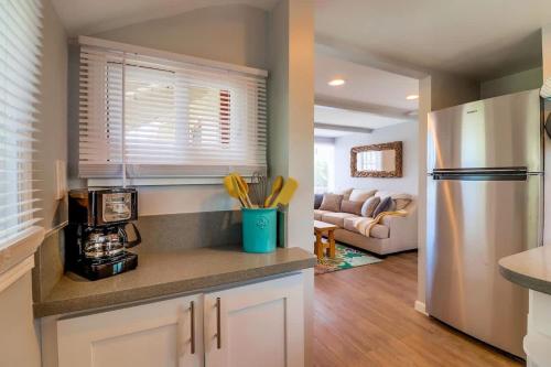 Bette's Bungalow - Shell Beach, San Diego
