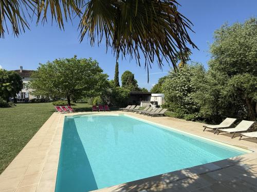 Belle Demeure Charentaise - Piscine Chauffee - Charente