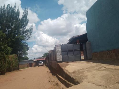 The Cozy Burrow Ltd Guest House - Kigali