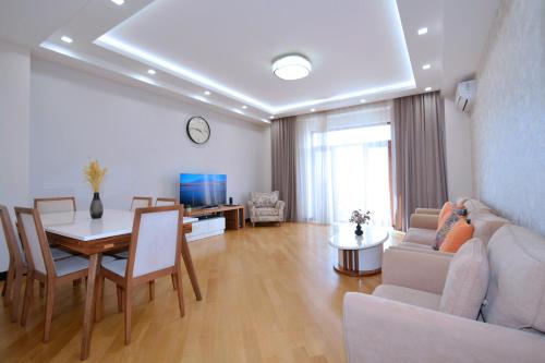 Kajaznuni Street, 3 Bedrooms Luxury & Unique Apartment Qa888 - Jereván