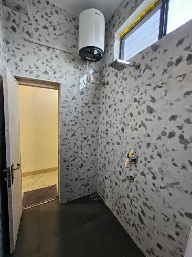 Elegant Stay Guest House By Rajput Bagichi - Indore