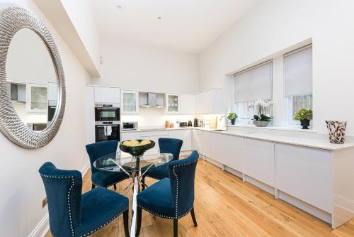 Luxurious 2bd Home In The Heart Of Knightsbridge - Chelsea