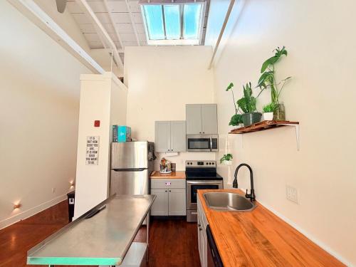 The Allman Loft, Walk To Food, Bars And Coffee - Macon, GA