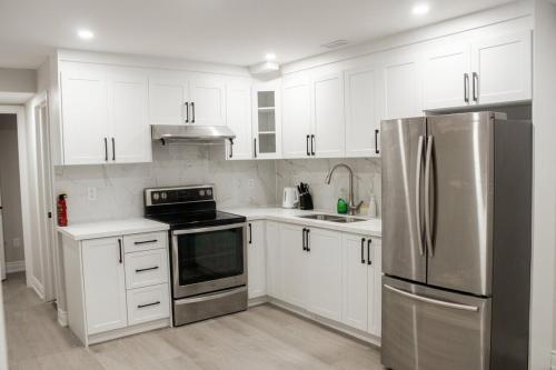 Private & Cozy Two Bedroom Suite In Guelph - Guelph